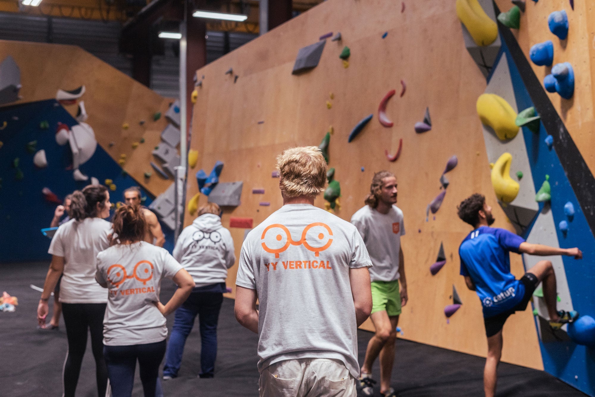 Boulder climber | YY Vertical